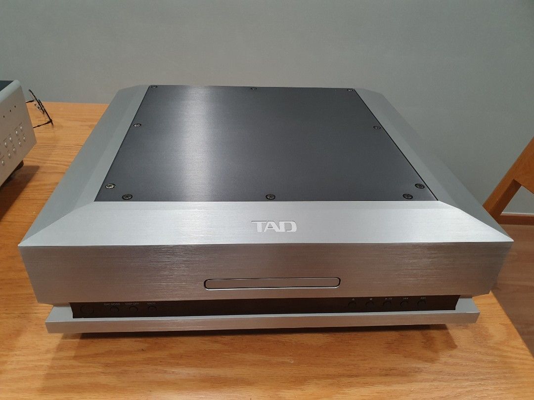 TAD D1000 sacd/cd player with dac, Audio, Soundbars, Speakers ...