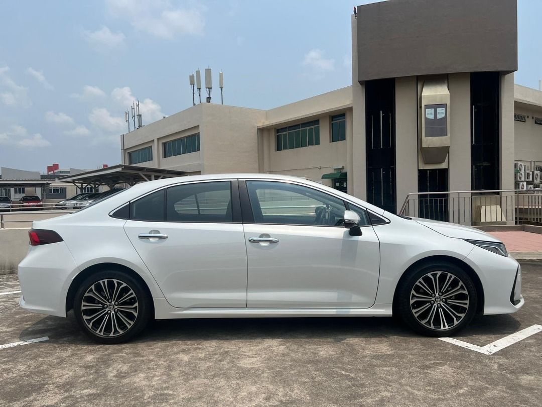 Toyota Corolla Altis Elegance Auto, Cars, Used Cars on Carousell