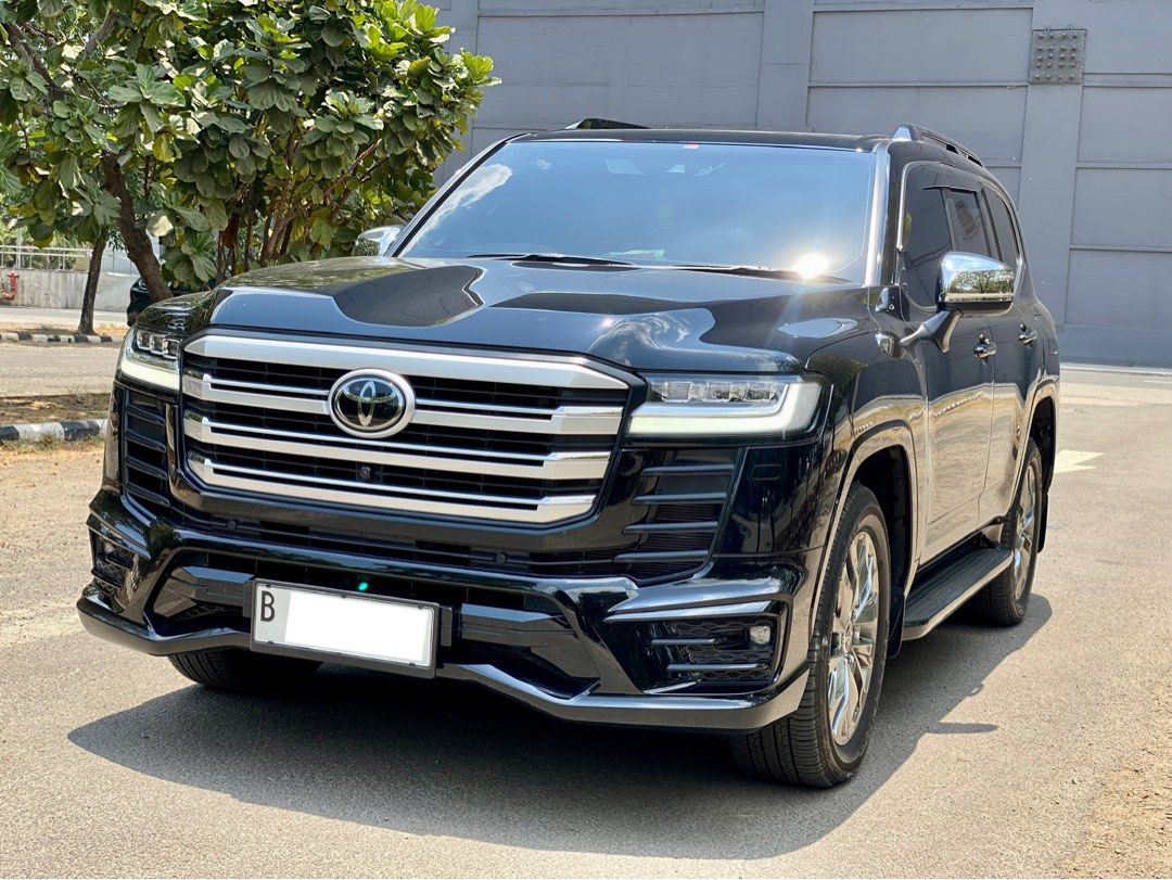 TOYOTA LAND CRUISER 300 VXR AT 2023, Mobil & Motor, Mobil untuk Dijual ...