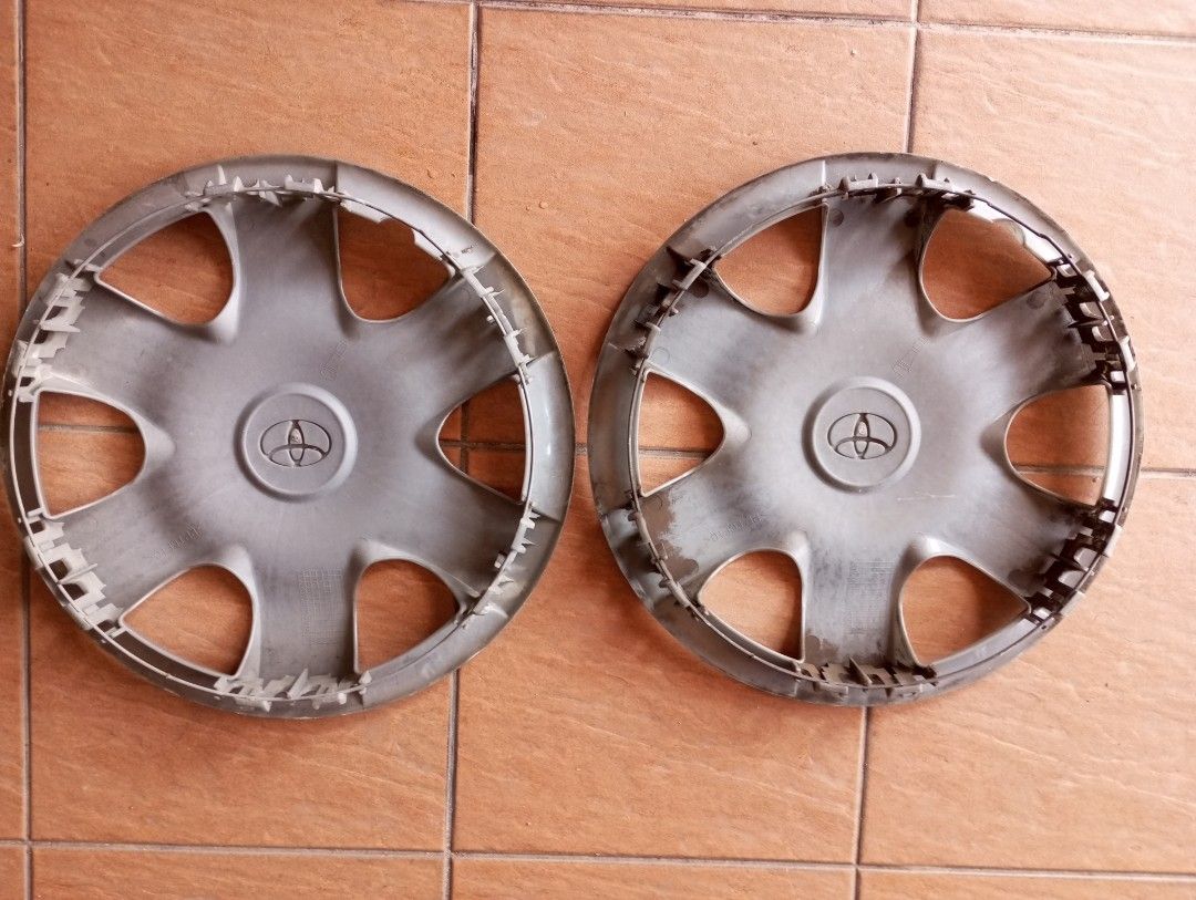 Toyota Avanza Wheel Cap X 2, Auto Accessories on Carousell