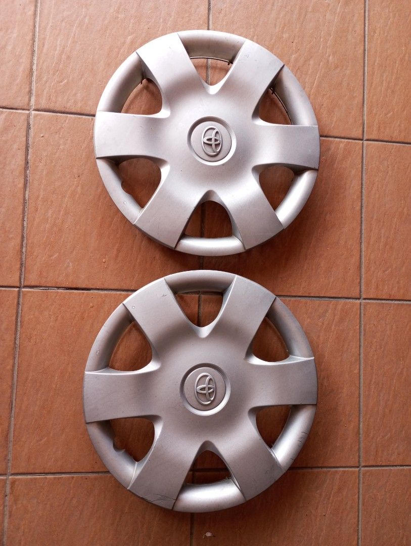 Toyota Avanza Wheel Cap X 2, Auto Accessories on Carousell