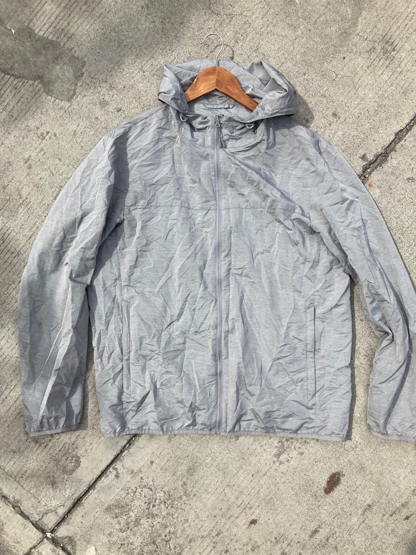 Uniqlo Ultra Light Uv Jacket, Men's Fashion, Coats, Jackets and ...