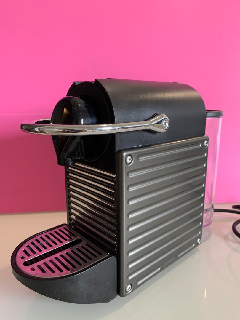 Used Nespresso Coffee Machine (Type C60), TV & Home Appliances, Kitchen ...