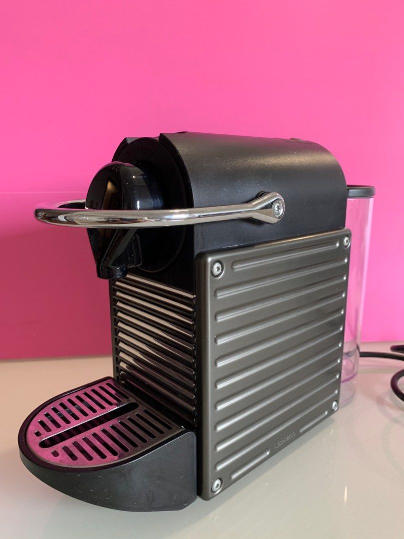 Used Nespresso Coffee Machine (Type C60), TV & Home Appliances, Kitchen ...