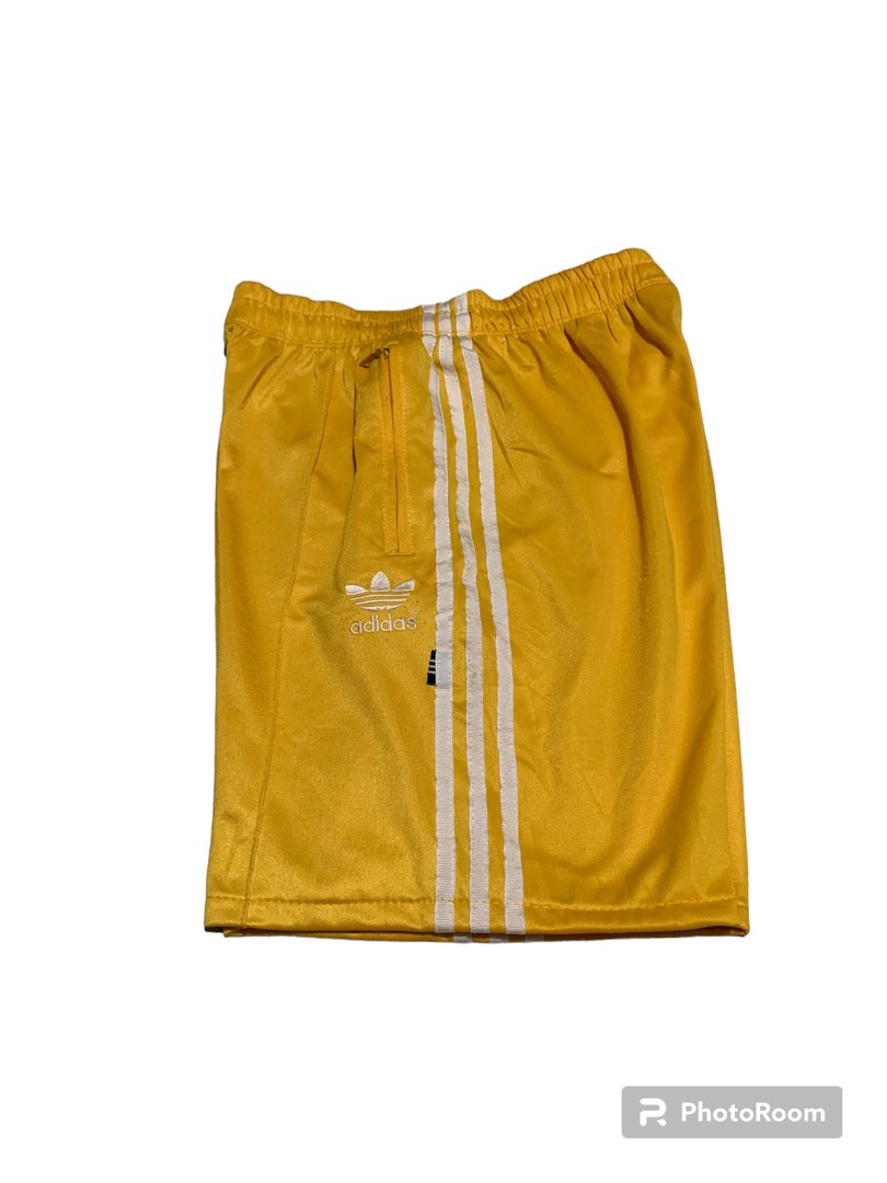 Vintage adidas short, Men's Fashion, Activewear on Carousell