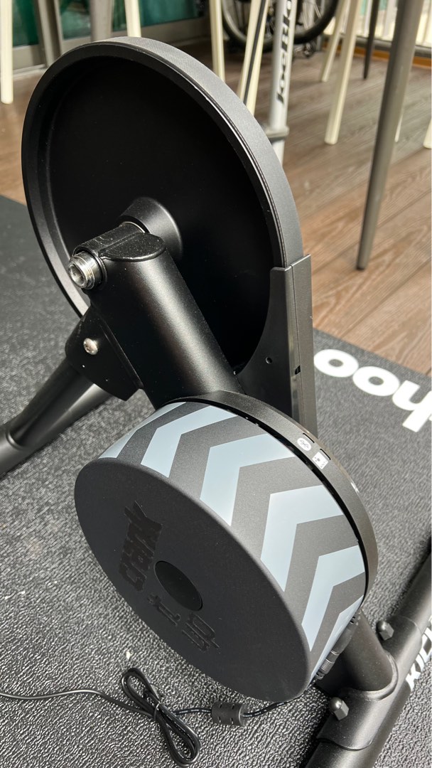 Wahoo Kickr Core Smart Trainer, Sports Equipment, Bicycles & Parts ...