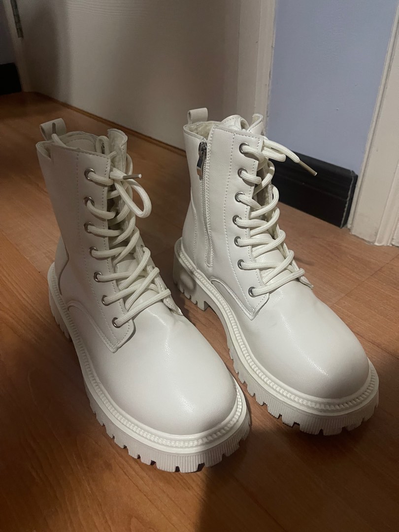 White boots - shein, Women's Fashion, Footwear, Boots on Carousell