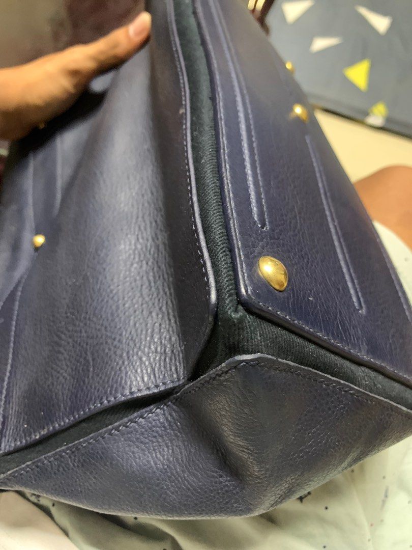 Ysl YVES SAINT LAURENT muse 2, Luxury, Bags & Wallets on Carousell