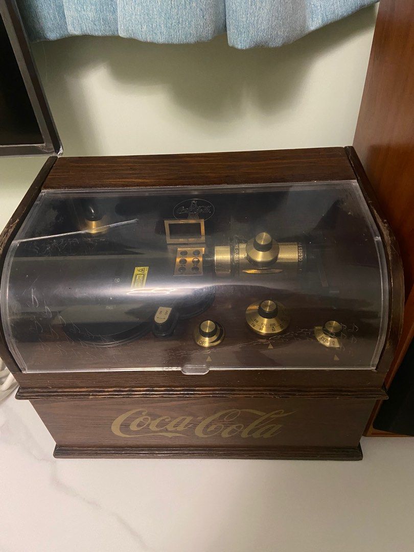 2003 可口可樂CD 音響收音機 （留聲機造型) Coca Cola CD Player with Radio (phono-graph ...