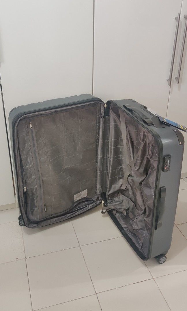 29inch hardcase luggage Travel time 8012, Hobbies & Toys, Travel ...
