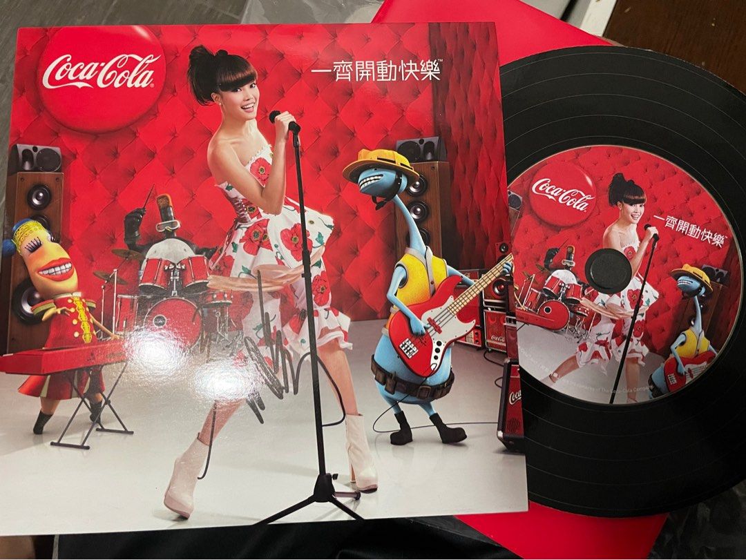 可樂 Coca Cola CD, 興趣及遊戲, 音樂、樂器 & 配件, 音樂與媒體 - CD 及 DVD - Carousell
