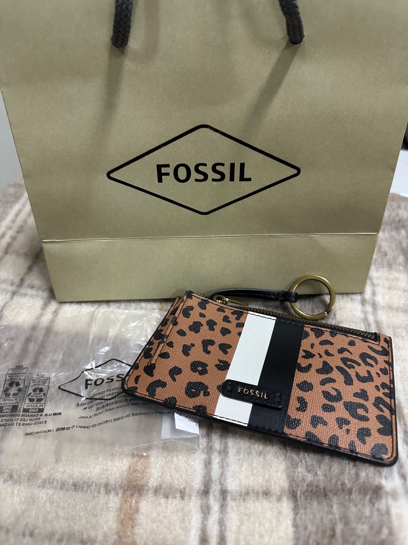 Brand New Fossil Card Wallet, Luxury, Bags & Wallets on Carousell