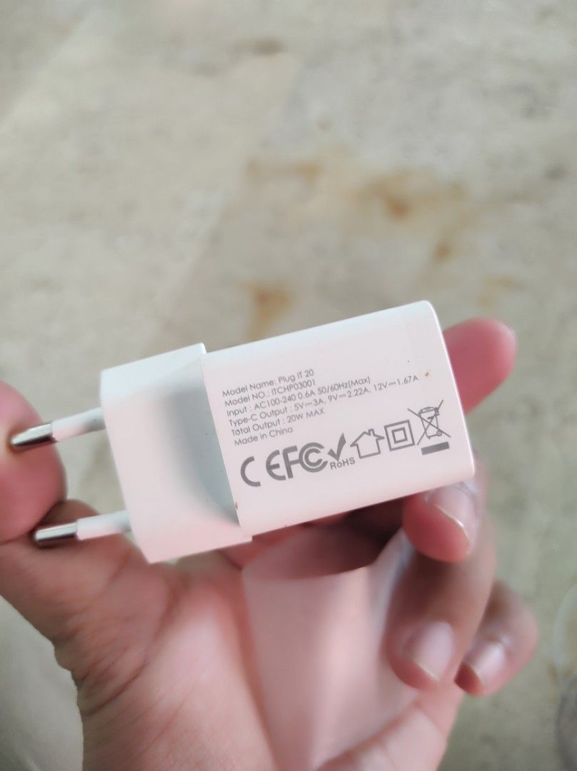 Charger IT original, Telepon Seluler & Tablet, Aksesoris Tablet ...