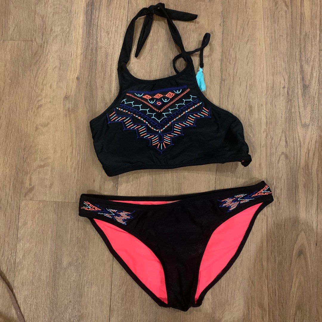 Coco cabana bikini set, Women's Fashion, Swimwear, Bikinis & Swimsuits ...