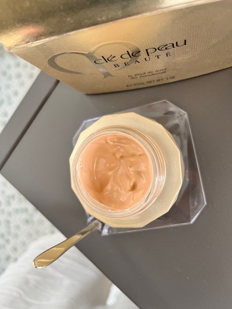 CPB The Foundation O10, Beauty & Personal Care, Face, Makeup on Carousell