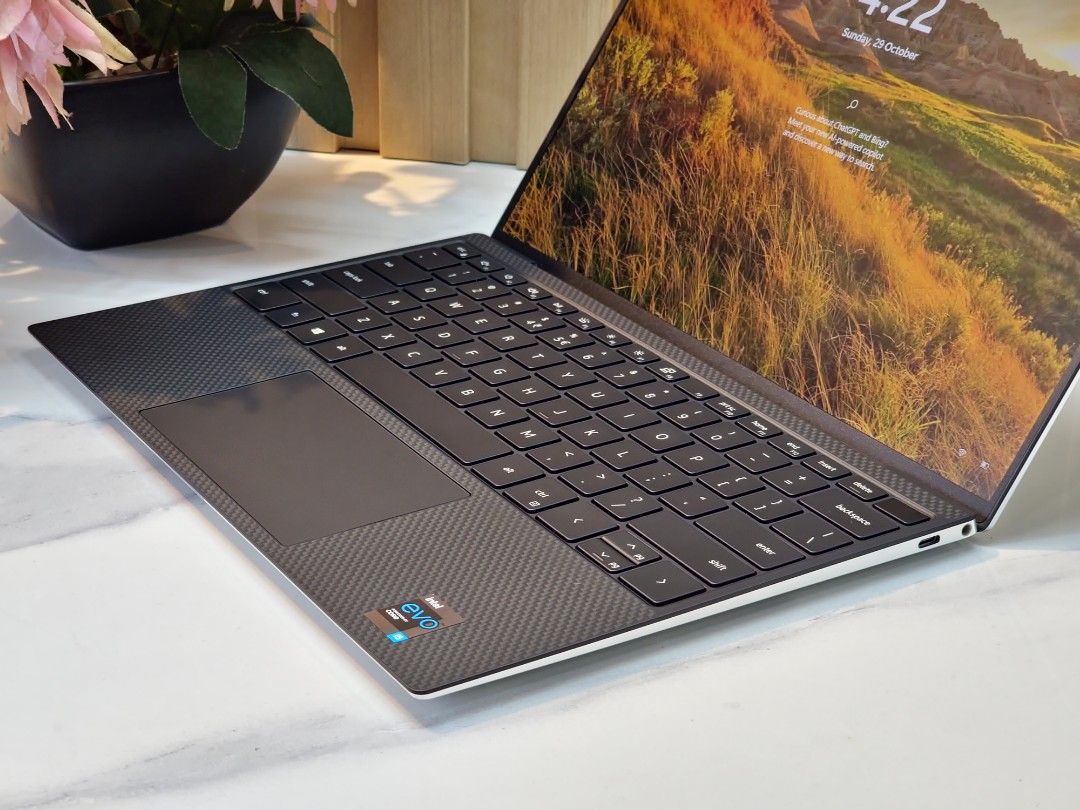 Dell XPS 13 9310 i5 11th Gen Tiger-lake 16GB RAM 512GB SSD FULL HD+ 13. ...