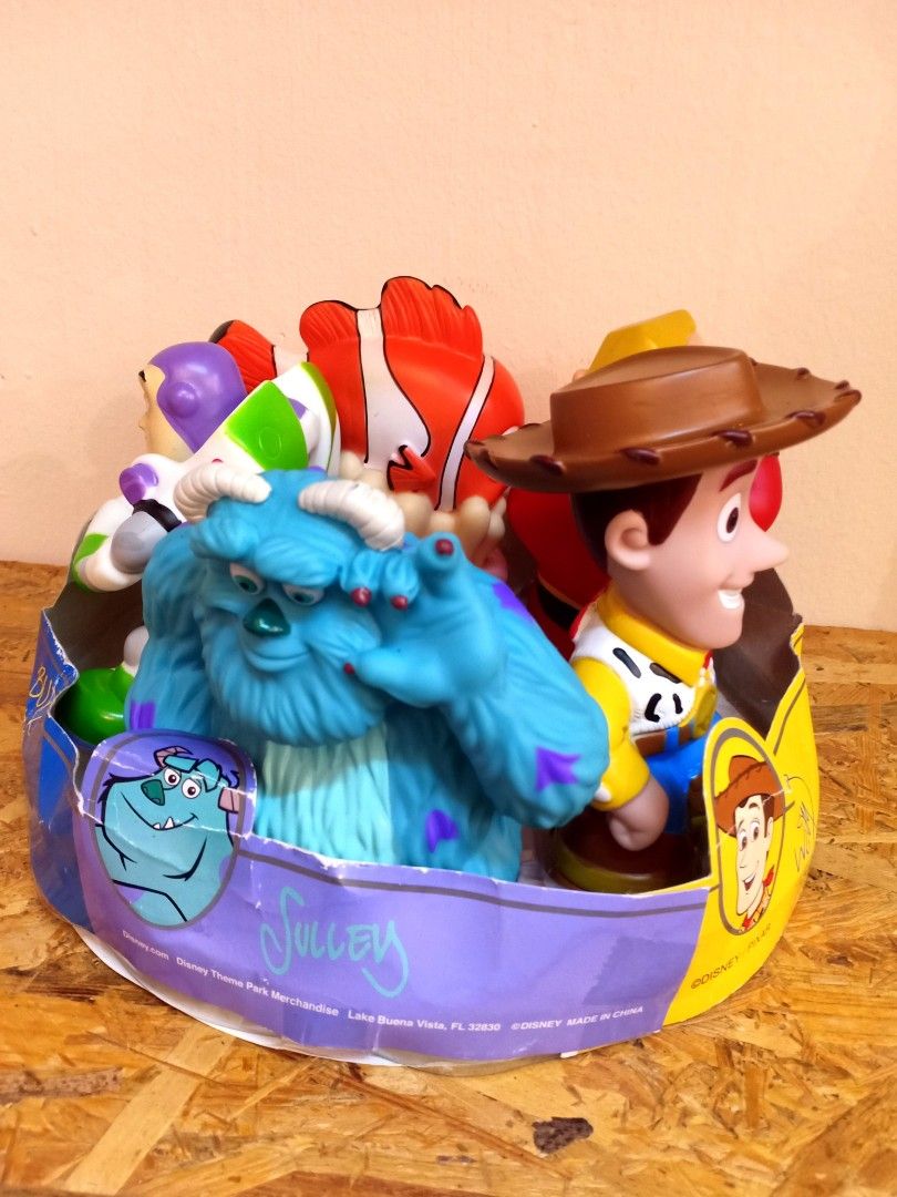 Disney 5 in 1 nemo buzz mr incredible sully woody, Hobbies & Toys, Toys ...