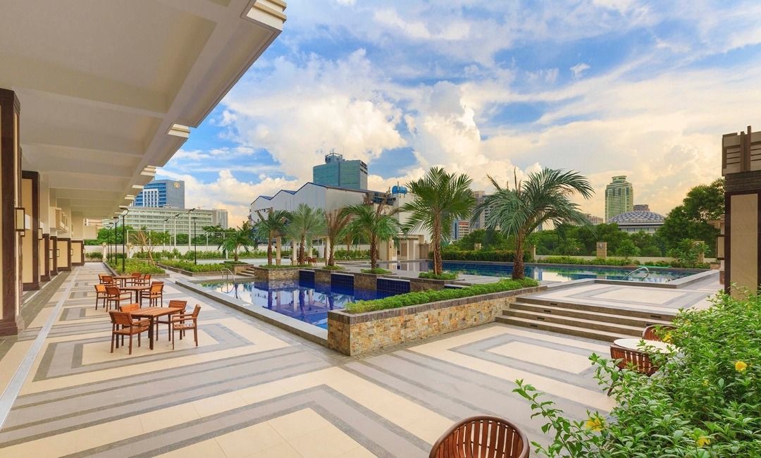 TANDEM UNIT DMCI 3BR condo in TORRE DE MANILA with 2 parkings Manila ...