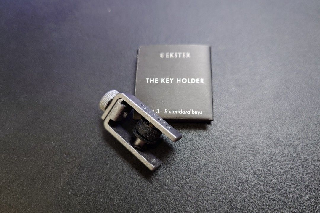 Ekster Key Holder + Tracker, Hobbies & Toys, Stationery & Craft, Craft ...