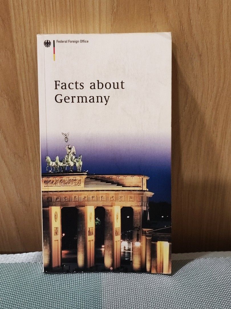 (ENG) Facts About Germany, Hobbies & Toys, Books & Magazines, Textbooks ...