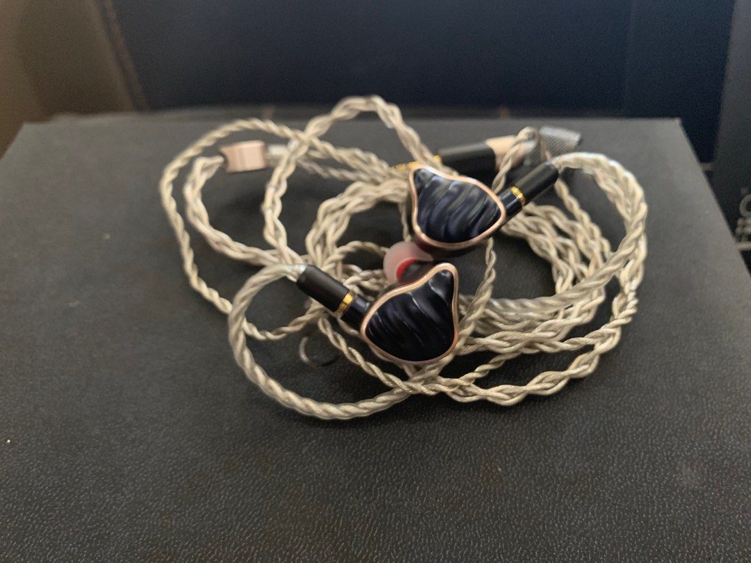 FiiO FH7 full set with NA NULL audio cable + original FiiO cable, Audio ...