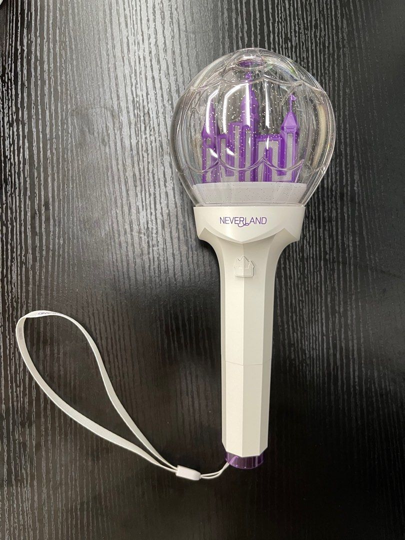 (G)I-DLE Light stick Ver. 2, Hobbies & Toys, Memorabilia & Collectibles ...