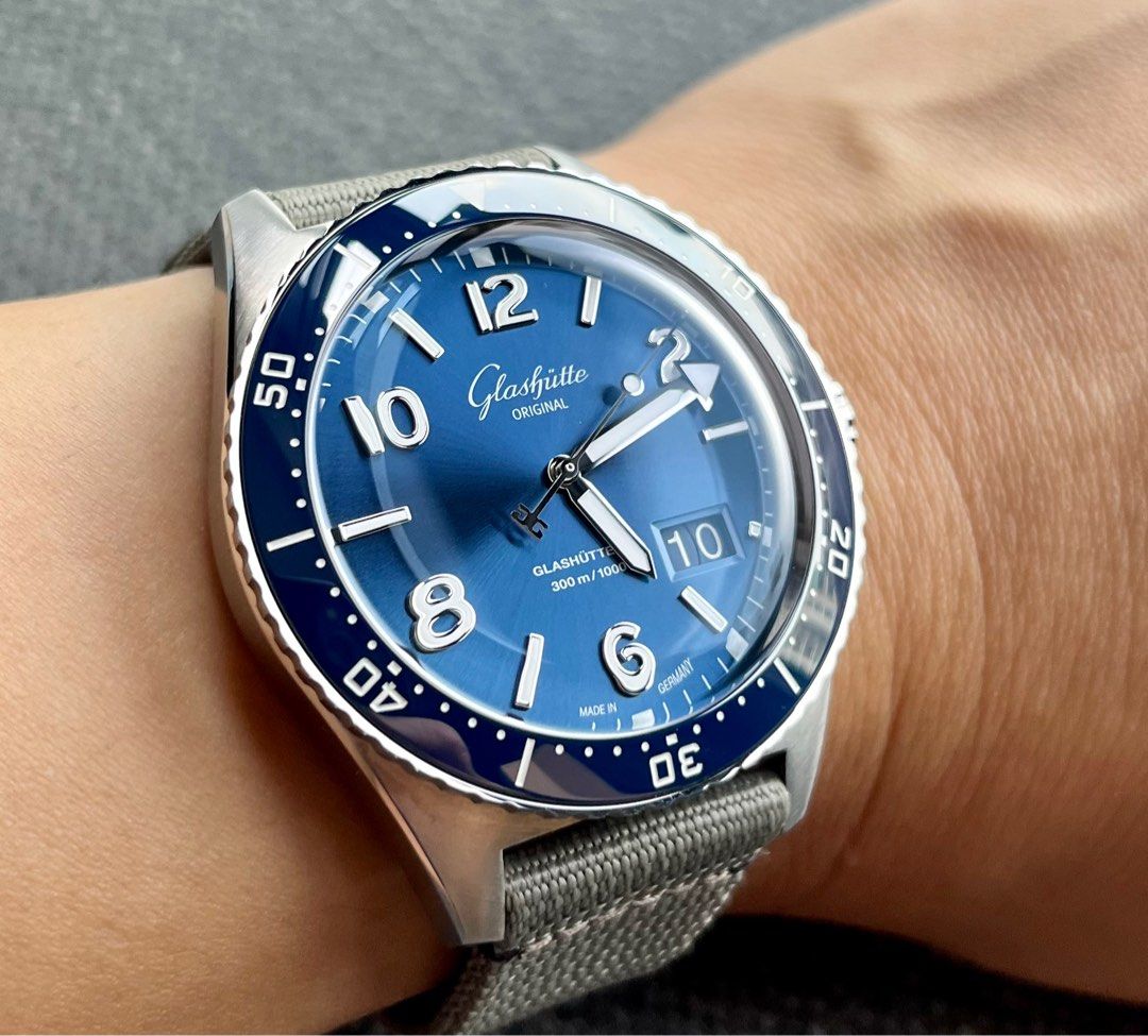 Glashutte Original SeaQ Panorama Date with extra strap and deployant ...