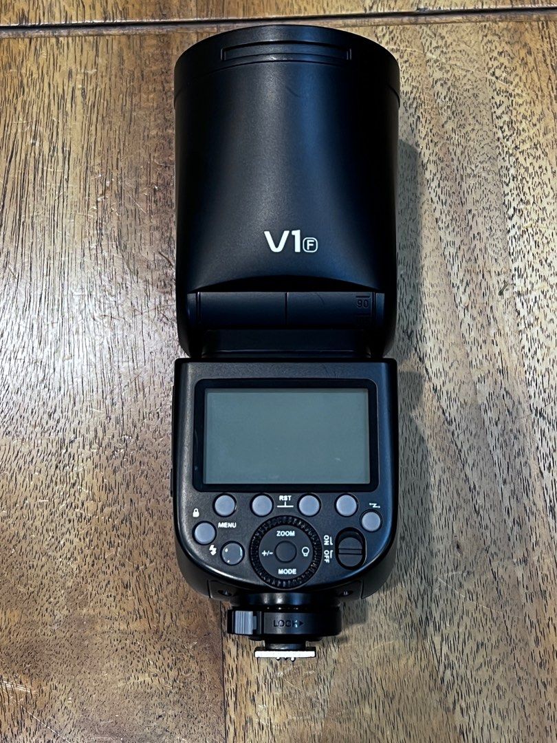 Godox V1 Fuji, Photography, Photography Accessories, Flashes on Carousell