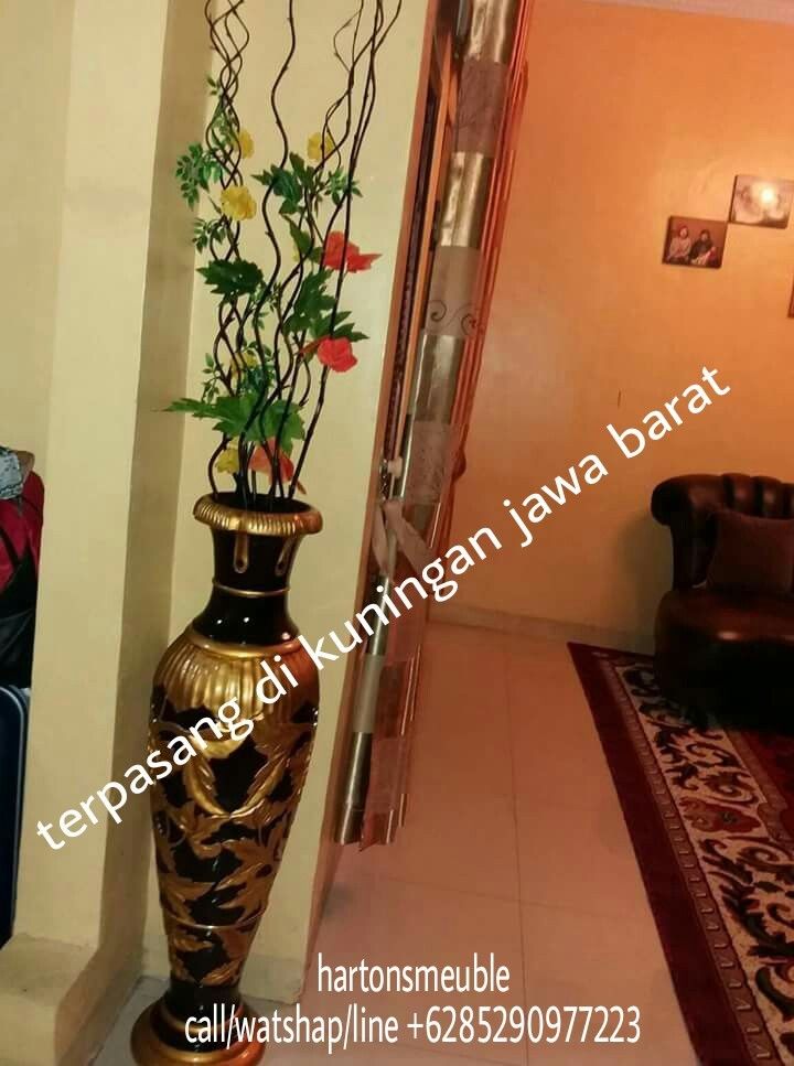 Guci Antik vas bunga kayu, Perabotan Rumah di Carousell