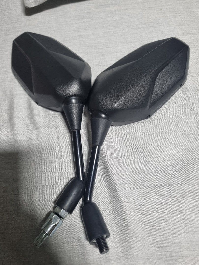 HONDA ADV160 SIDE MIRROR, Motorcycles, Motorcycle Accessories on Carousell