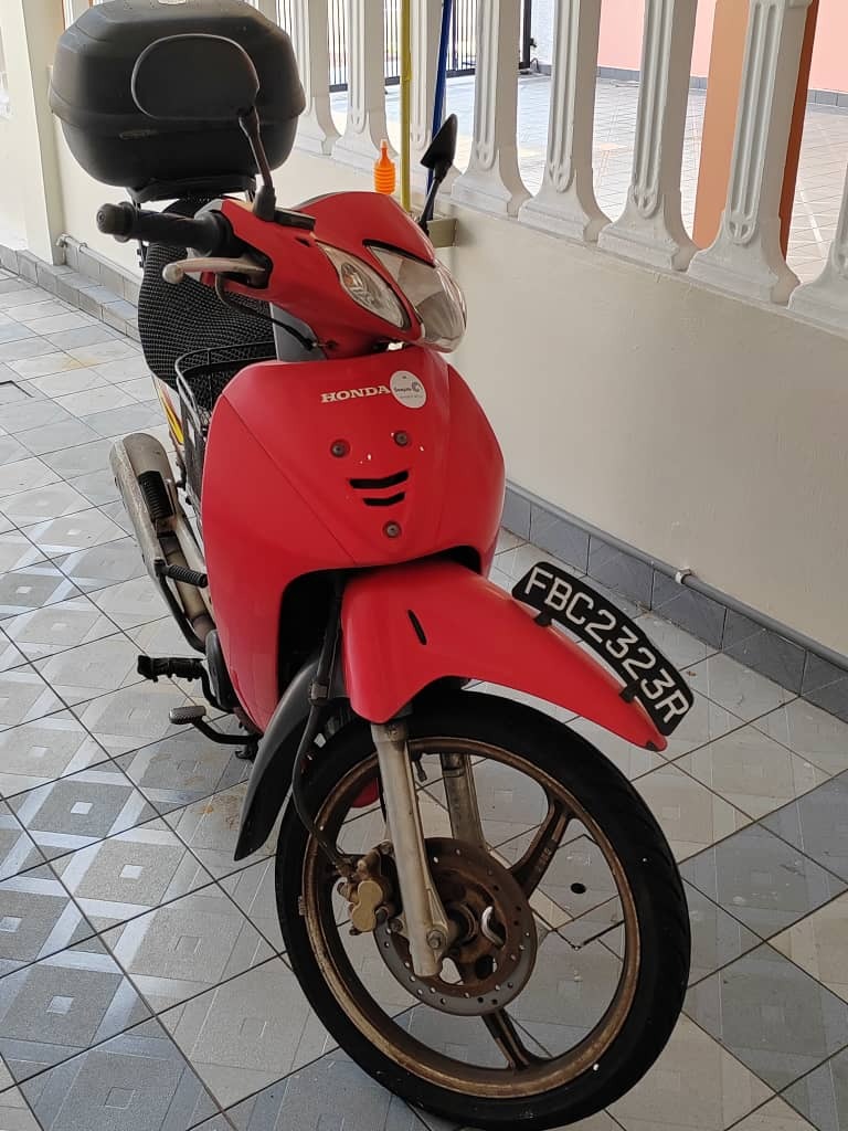 Honda Wave 125R, Motorcycles, Motorcycles for Sale, Class 2B on Carousell