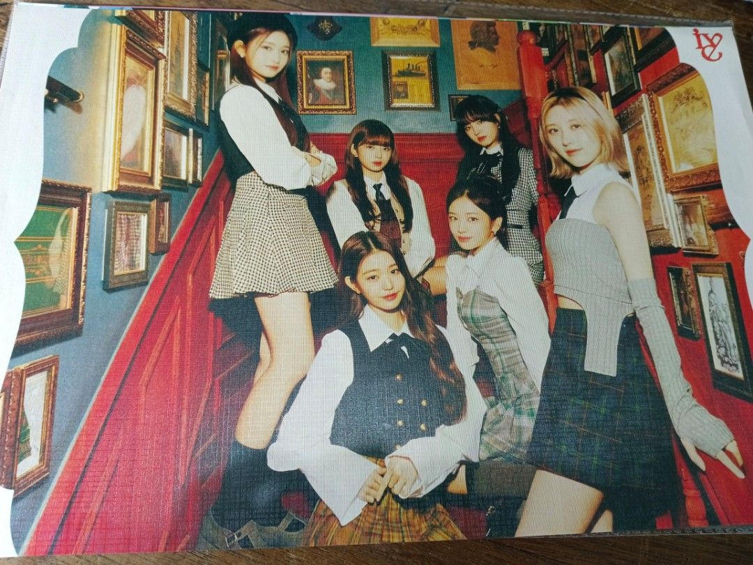 IVE POSTER [GROUP] K-POP UNOFFICIAL MERCH, Hobbies & Toys, Memorabilia ...