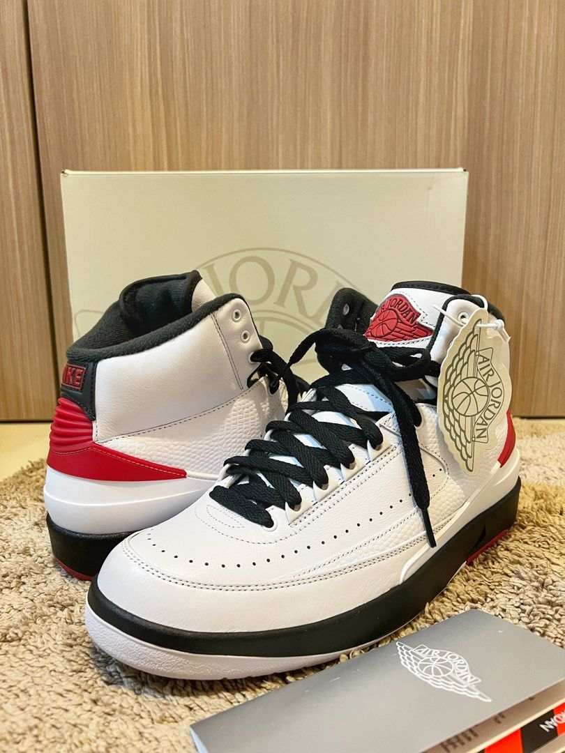 Jordan -AJ2, Chicago, Men's Fashion, Footwear, Sneakers on Carousell