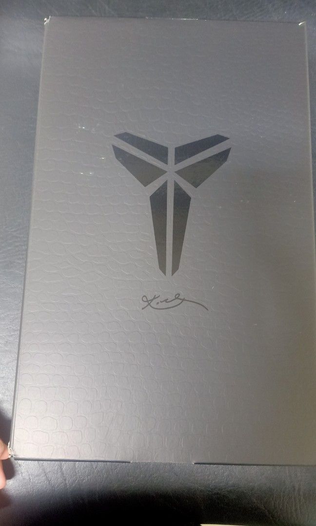 Kobe VII Protro HALO, Men's Fashion, Footwear, Sneakers on Carousell