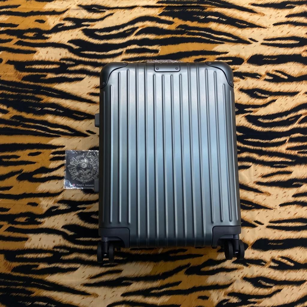 Koper rimowa almanium cabin, Fesyen Pria, Tas & Dompet , Lainnya di ...