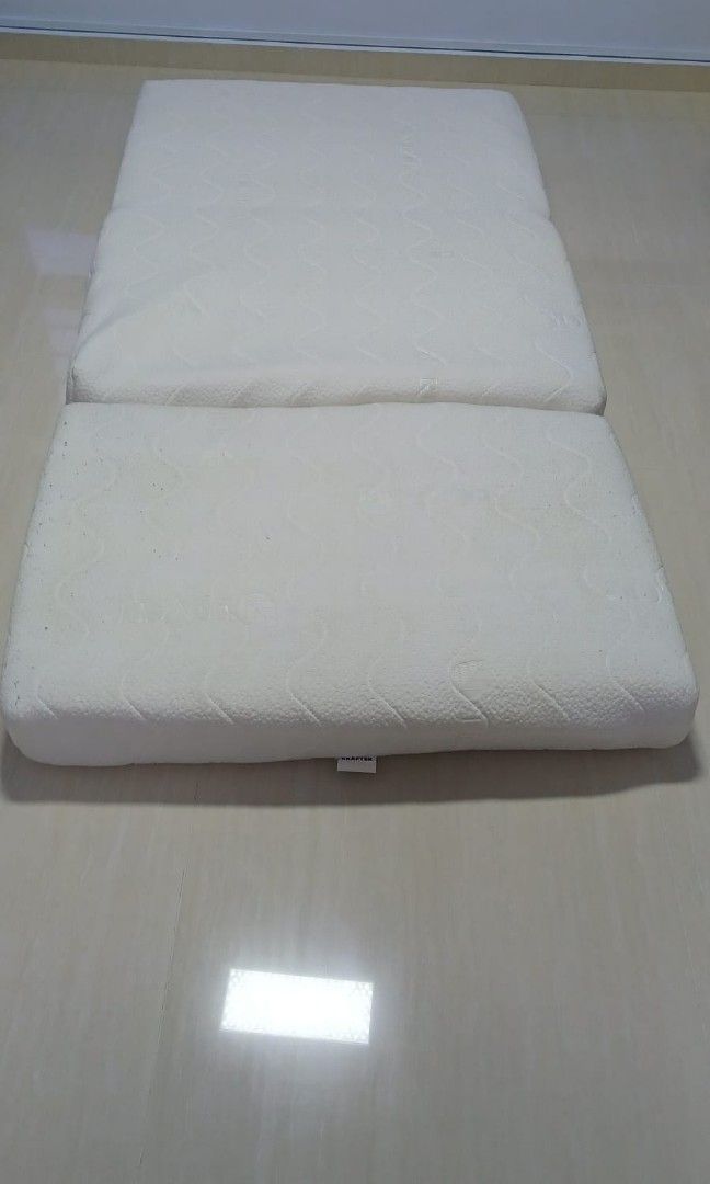KRAFTER 3-FOLD FUTON POCKET SPRING MATTRESS, Furniture & Home Living ...