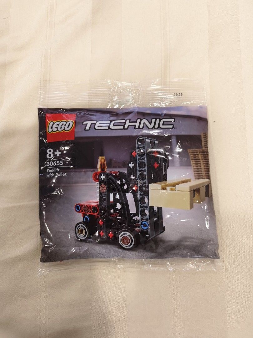 LEGO Technic Forklift with Pallet, Hobbies & Toys, Toys & Games on ...