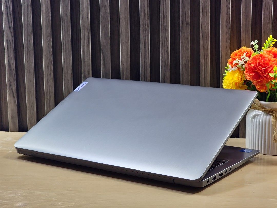 Lenovo Ideapad 3 SLIM 82H8 i5 11th Gen 8Gb ram DDR4 512GB SSD Flash ...