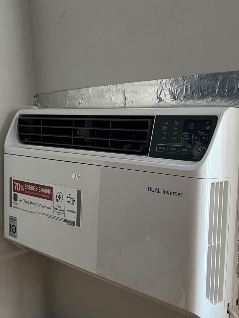 *NEGOTIABLE* LG DUAL INVERTER WINDOW TYPE 1.5 HP with REMOTE, TV & Home ...