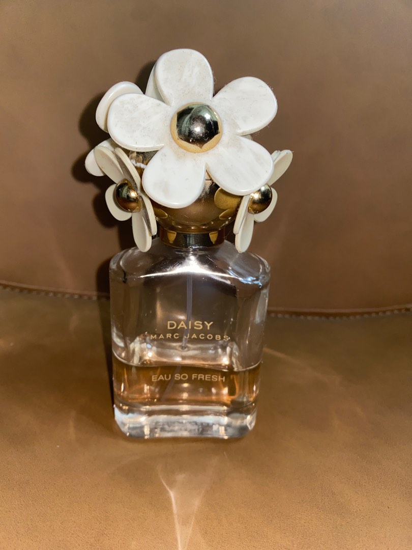 [PARTIAL] Marc Jacobs Daisy EDT, Beauty & Personal Care, Fragrance ...