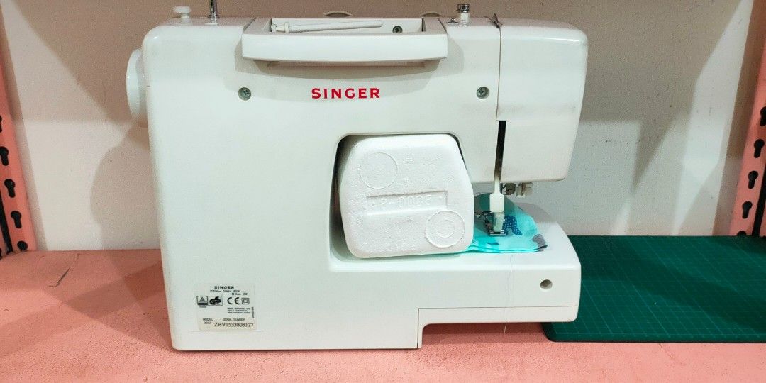 Mesin Jahit Singer Simple 3232, Desain & Kerajinan Tangan, Alat & Bahan ...
