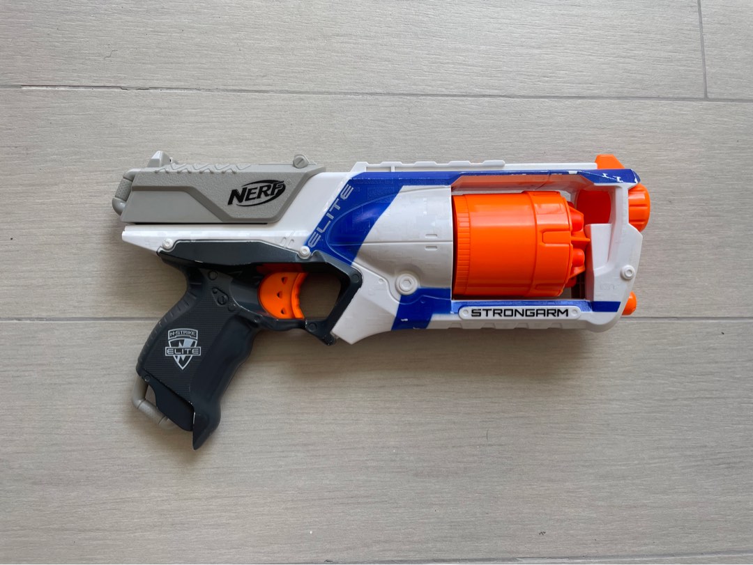 nerf gun, Hobbies & Toys, Toys & Games on Carousell
