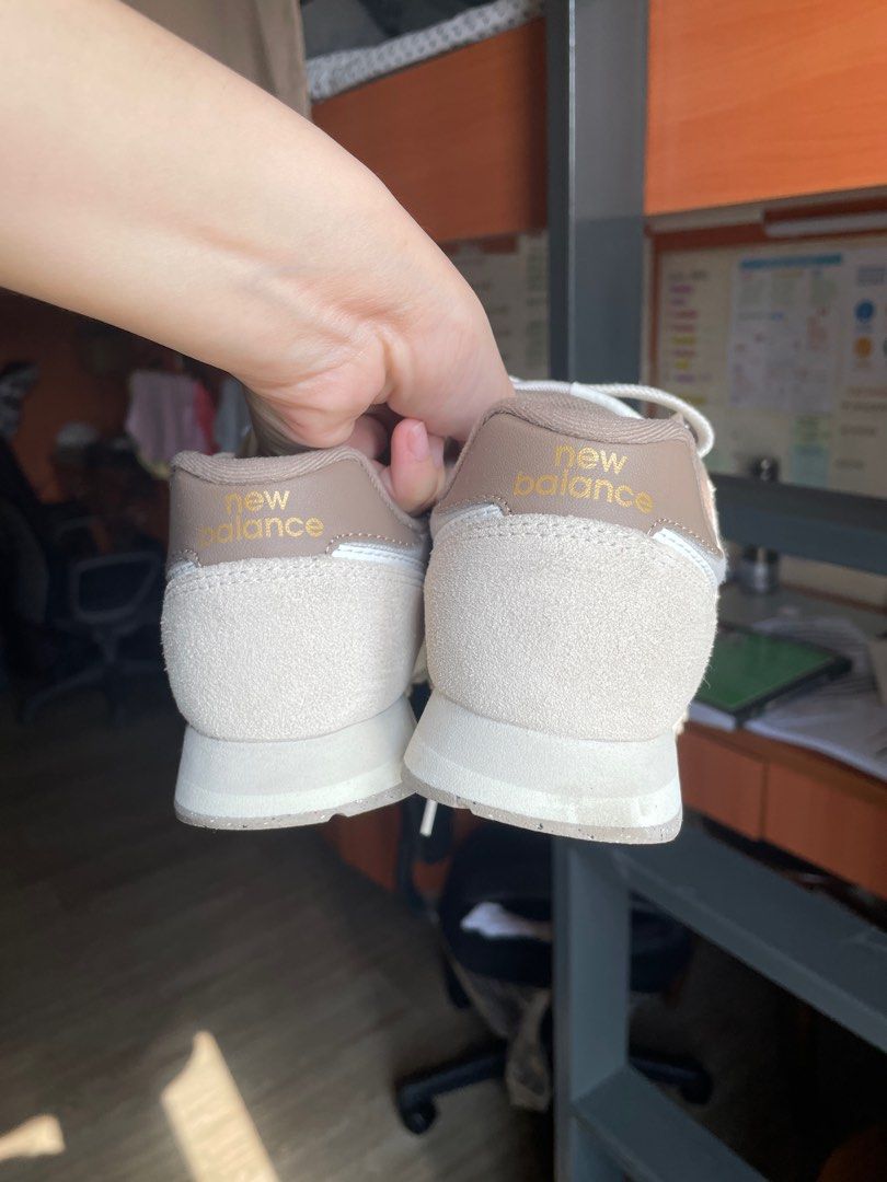 New Balance, Women's Fashion, Footwear, Sneakers on Carousell