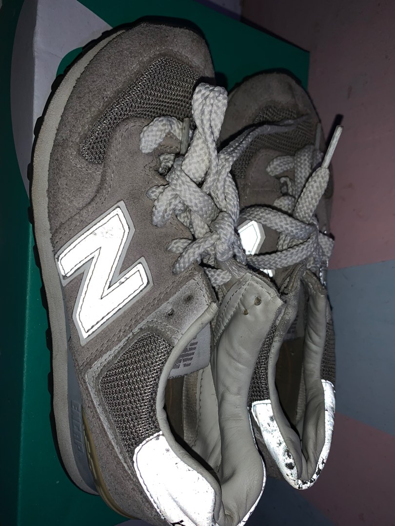 New Balance 547 Classic, Fesyen Wanita, Sepatu di Carousell