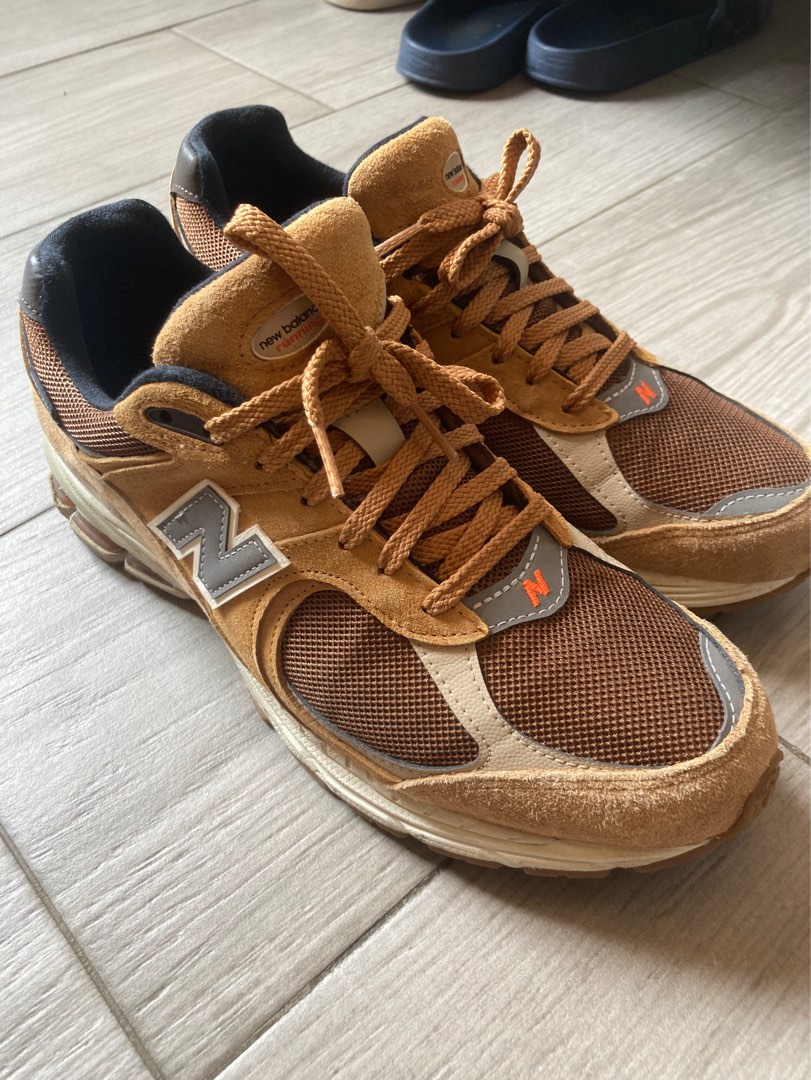 New Balance Low 2002R tobacco trainer, 男裝, 鞋, 波鞋 - Carousell