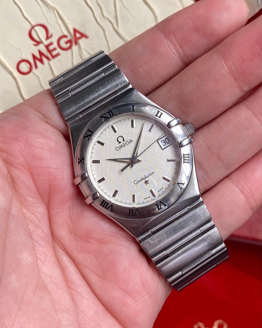 Omega Constellation (cris-cross dial), Women's Fashion, Watches ...