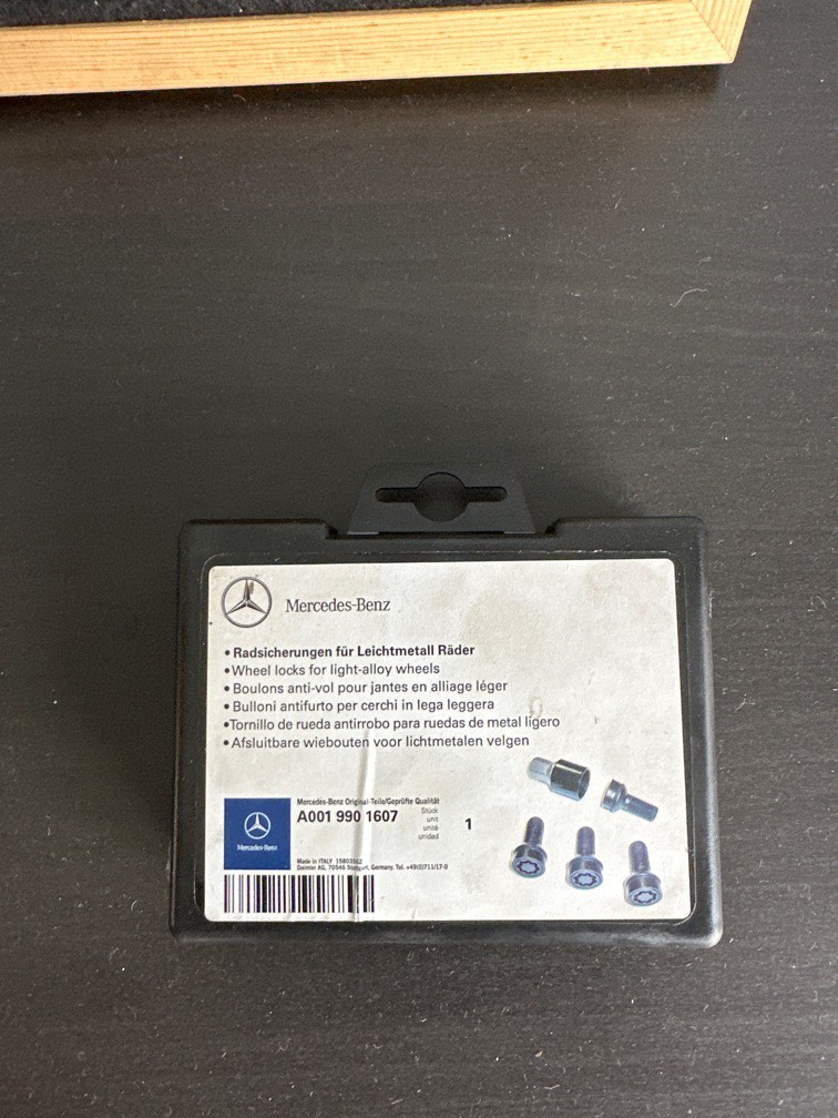 Original Mercedes-Benz Wheel lock, Car Accessories, Tyres & Rims on ...