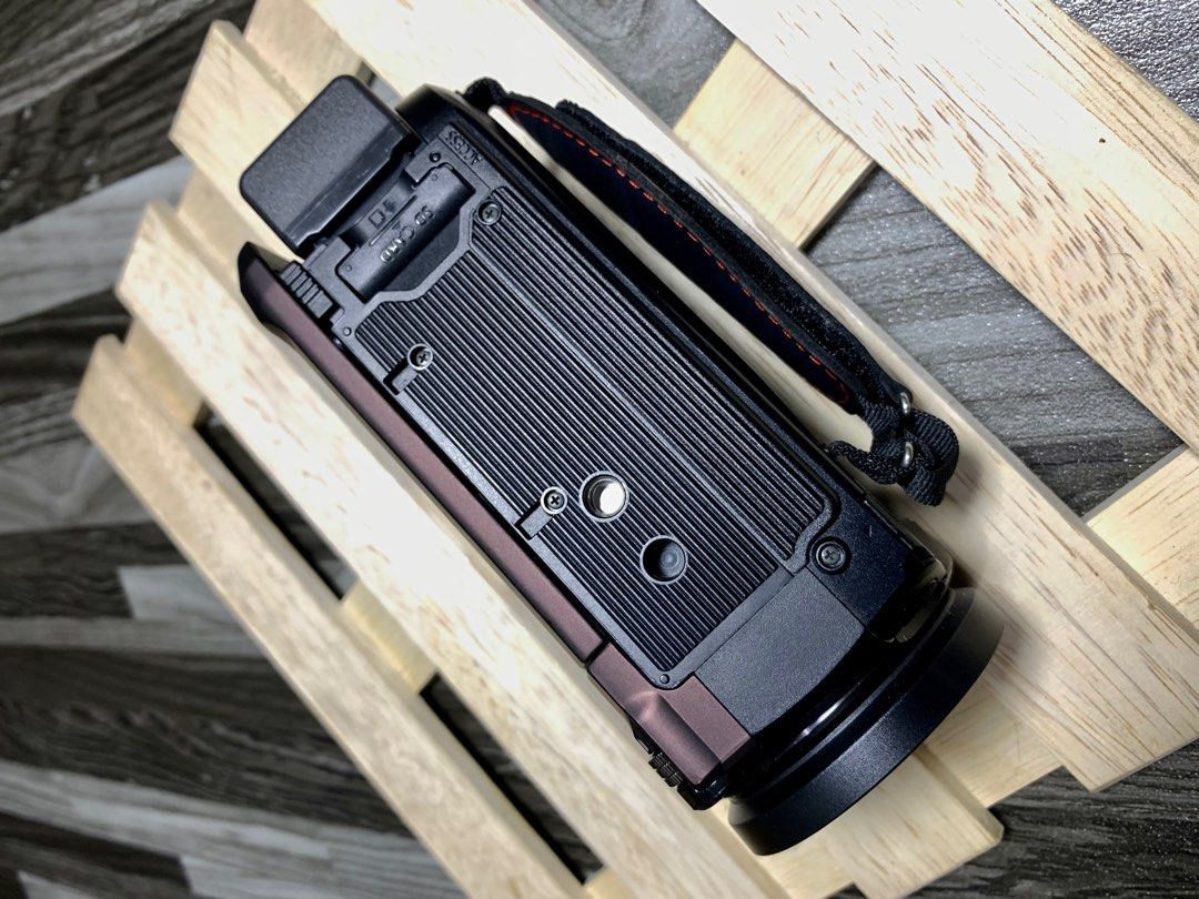 Panasonic 4K VX90M, Photography, Video Cameras on Carousell