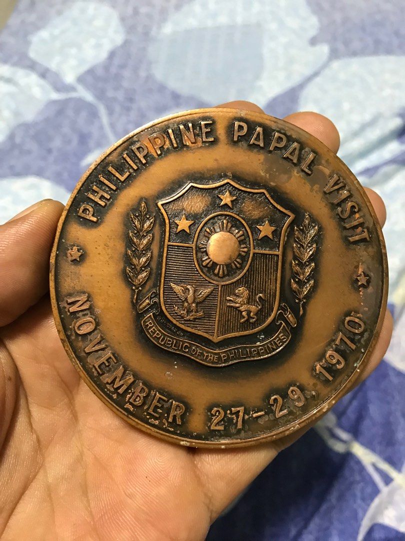 Philippines Big Medal of Pres. Marcos & Pope Paul VI, Hobbies & Toys ...