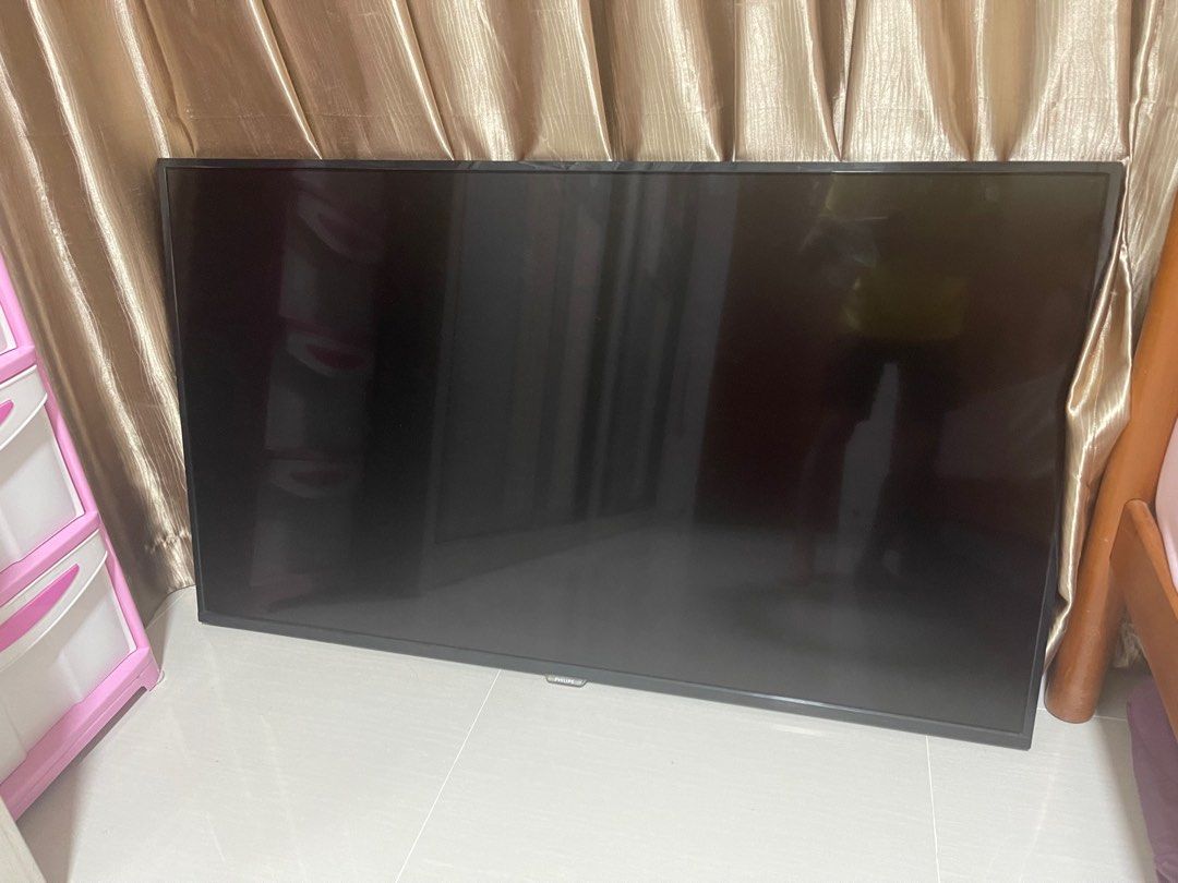 Philips TV 55” model 55PUT7032/56, TV & Home Appliances, TV ...